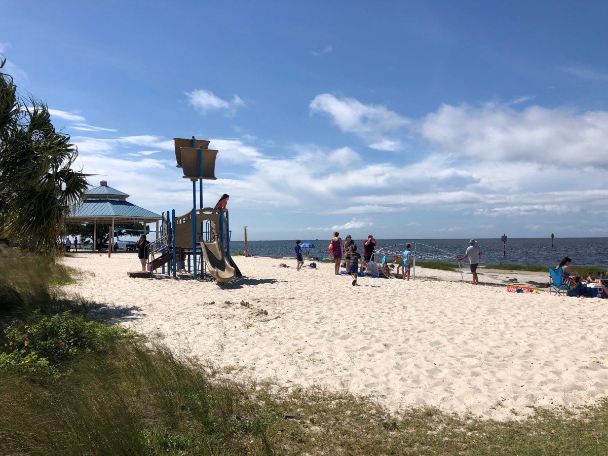 Shell Point Beach, Florida – Rebekah Faith and Family